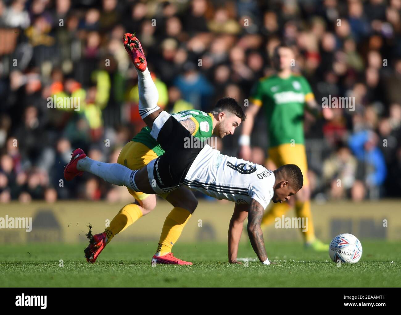 Fulham's Ivan Cavaleiro and Preston North End's Sean Maguire battle for ...