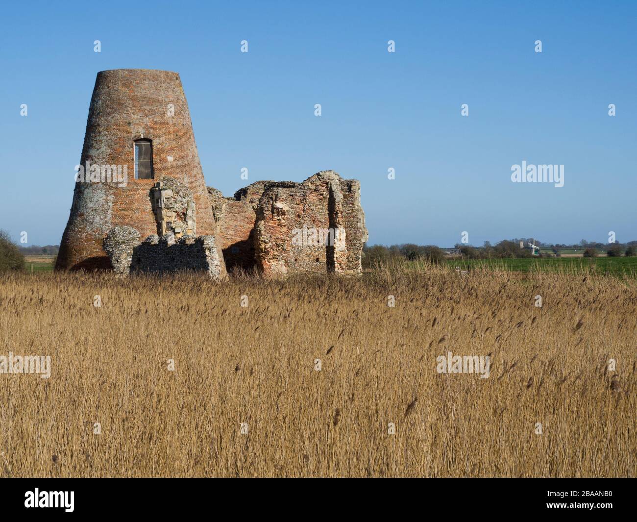St Benet's Abbey, Ludham, The Norfolk Broads, Norfolk, UK Stock Photo ...