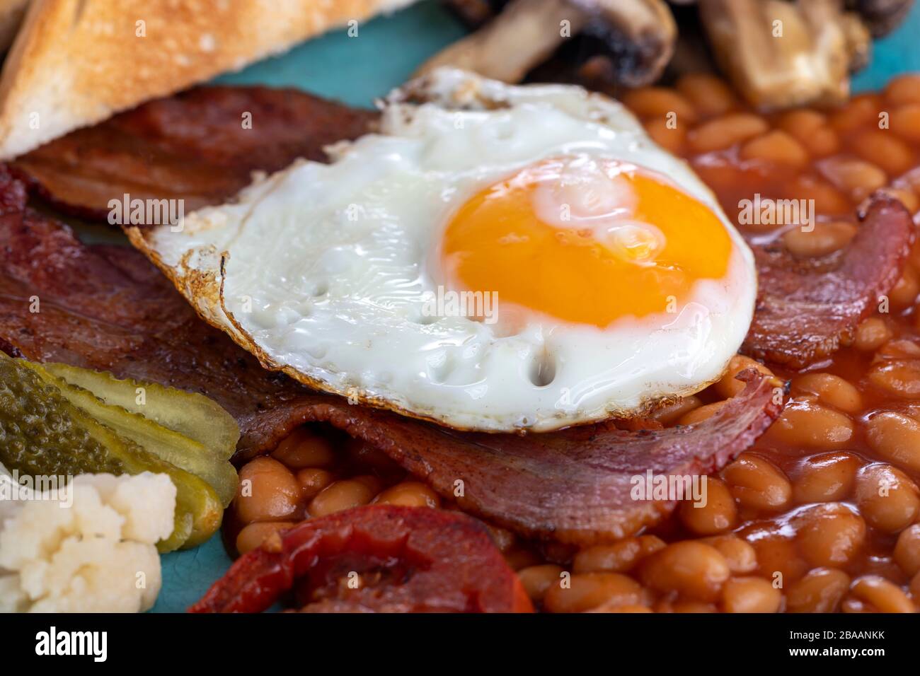 Full english breakfast ham hi-res stock photography and images - Alamy