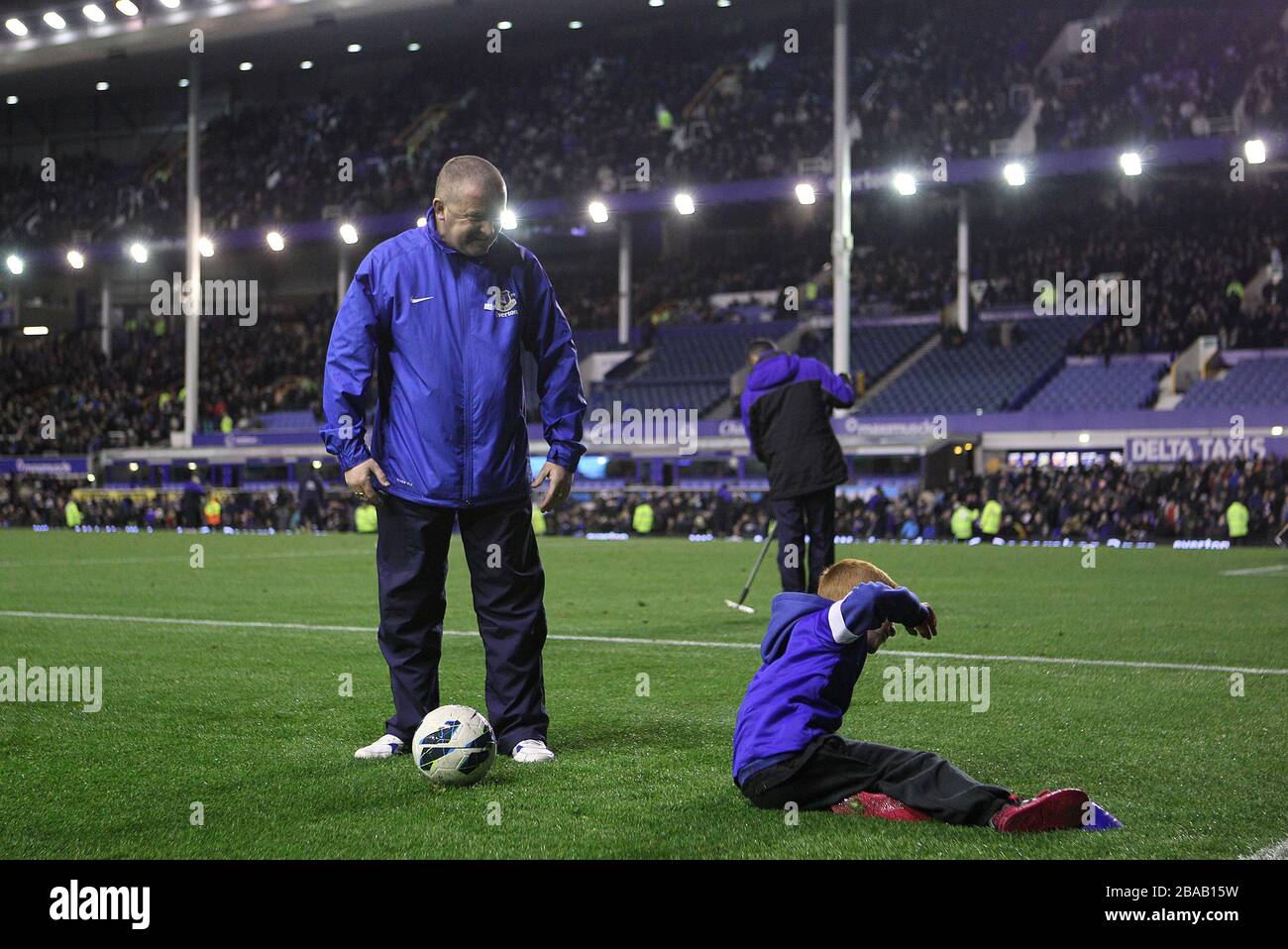 Kids entertainment hi-res stock photography and images - Alamy