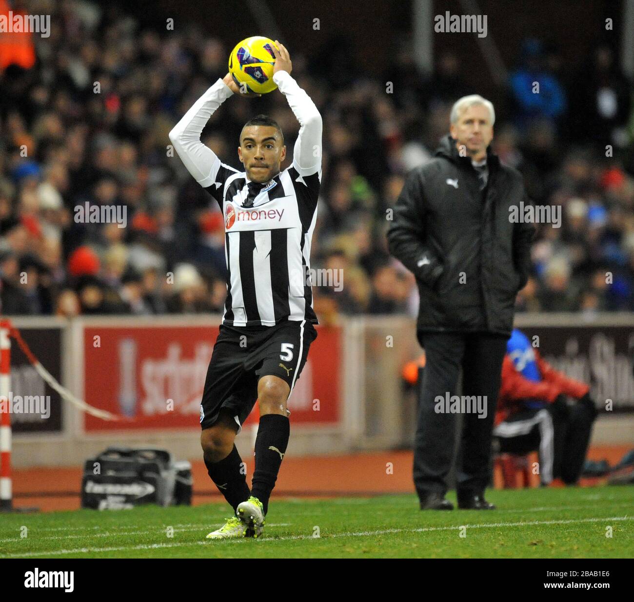 Newcastle United's Danny Simpson Stock Photo - Alamy