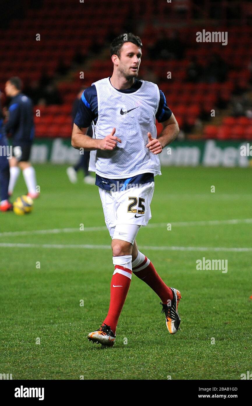 Full length stock dan hi-res stock photography and images - Alamy