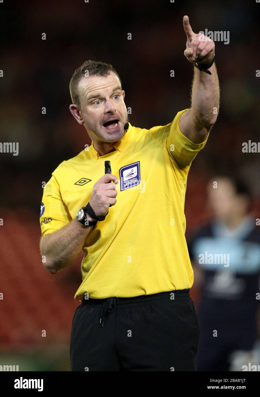 Phil Gibbs, Referee Stock Photo - Alamy
