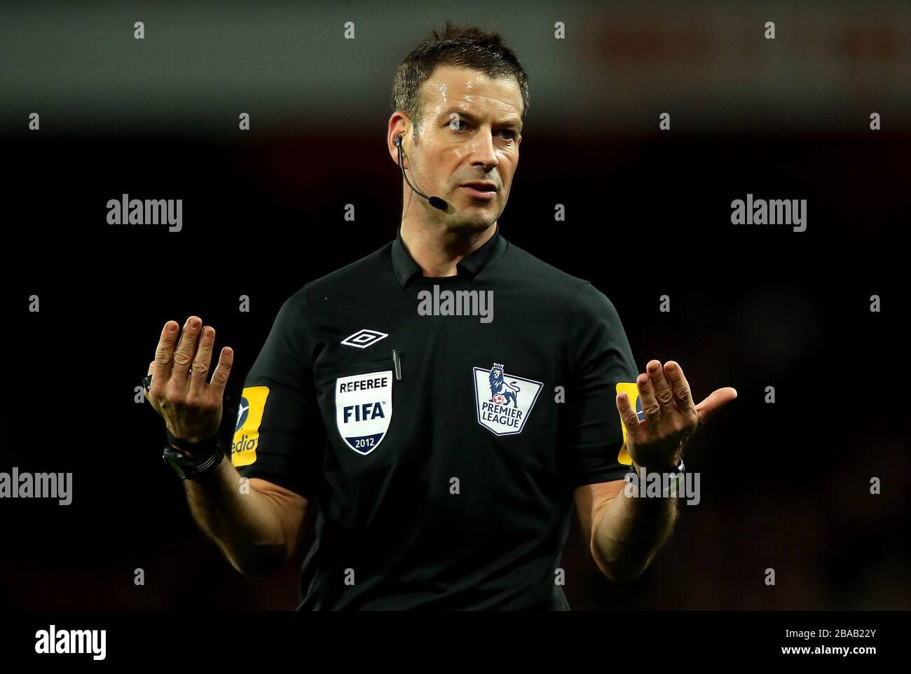 Action referee hi-res stock photography and images - Alamy