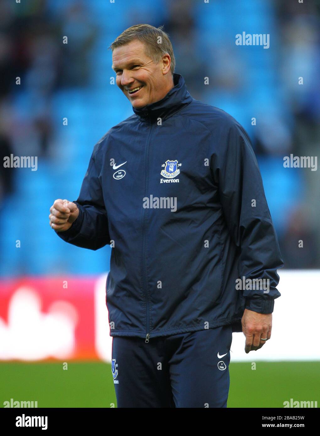 Everton coach hi-res stock photography and images - Alamy
