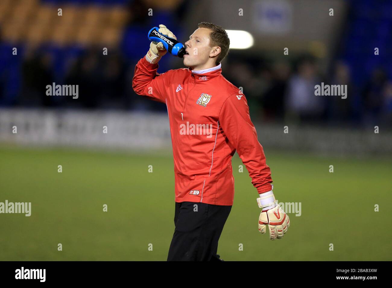 Milton Keynes Dons goalkeeper David Martin Stock Photo - Alamy