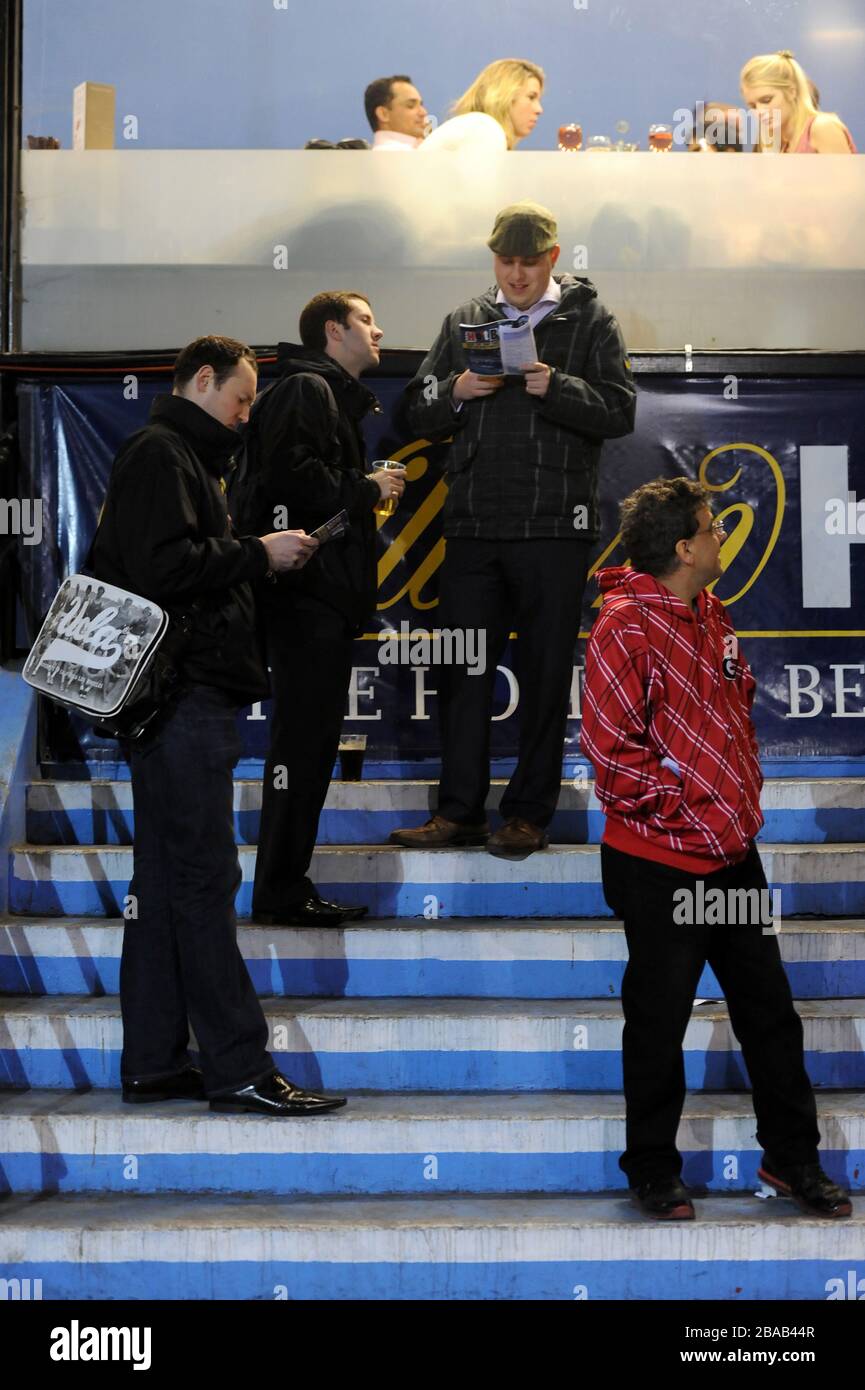 Check stands hi-res stock photography and images - Alamy