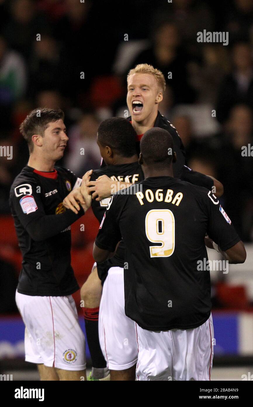 Team mates hi-res stock photography and images - Alamy