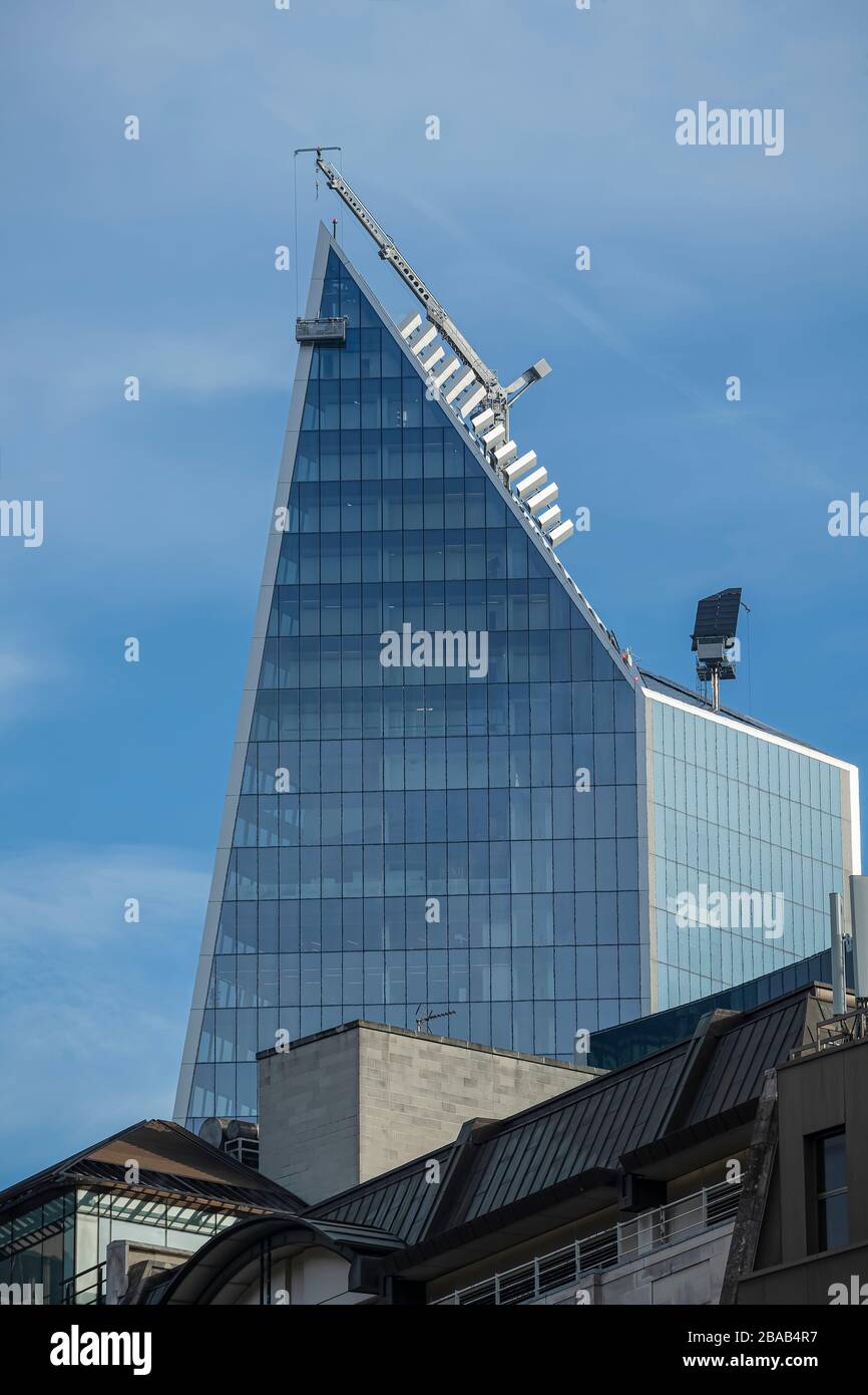 Scalpel buidling hi-res stock photography and images - Alamy