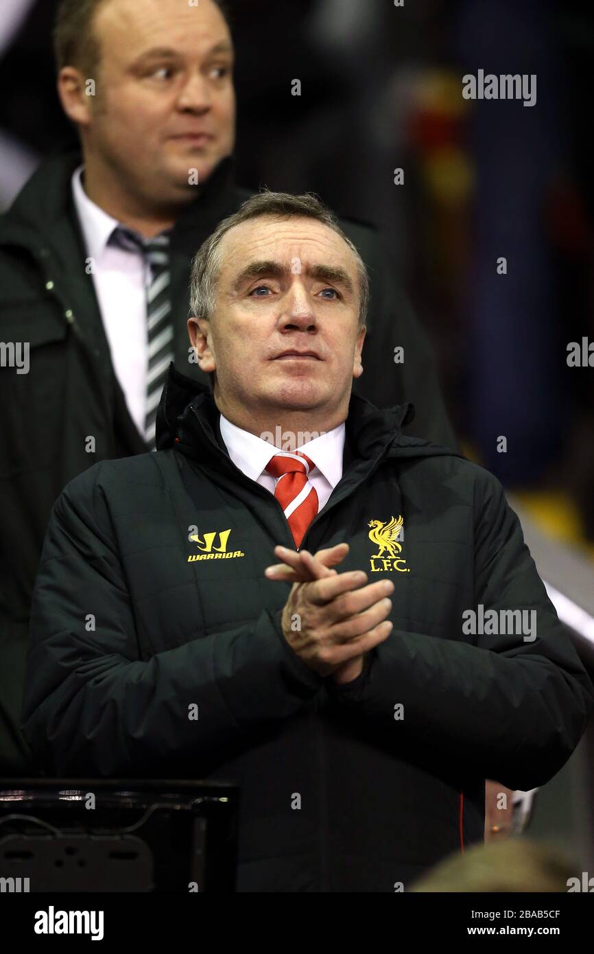 Top managing hi-res stock photography and images - Alamy