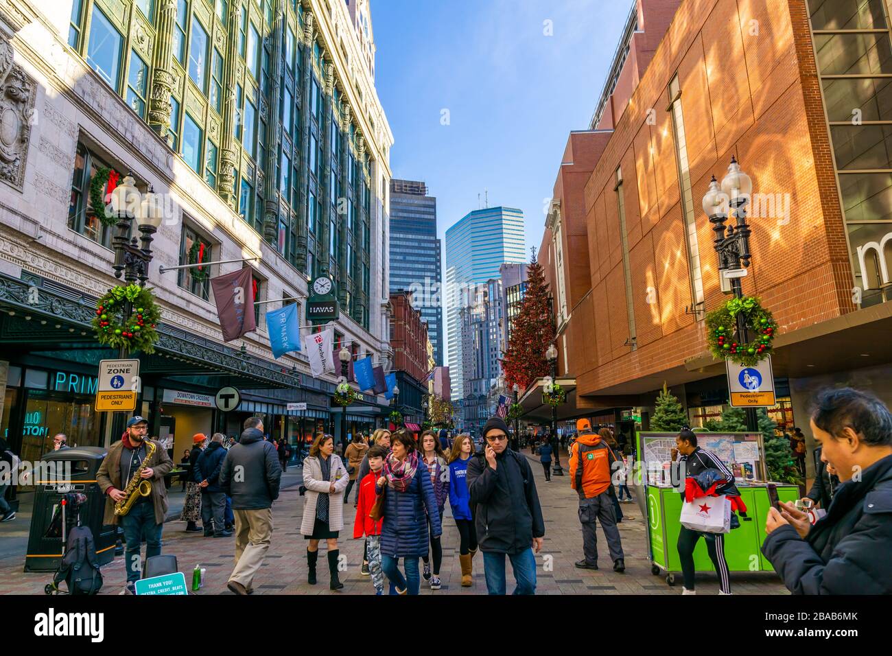 Boston ma downtown crossing hi-res stock photography and images - Alamy
