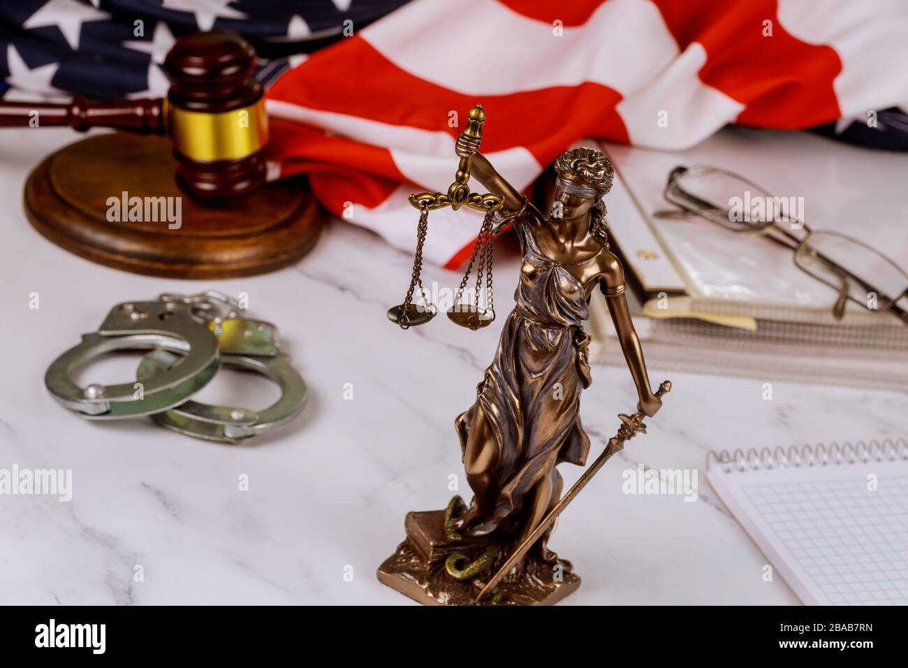 Lady justice statue law table hi-res stock photography and images - Alamy