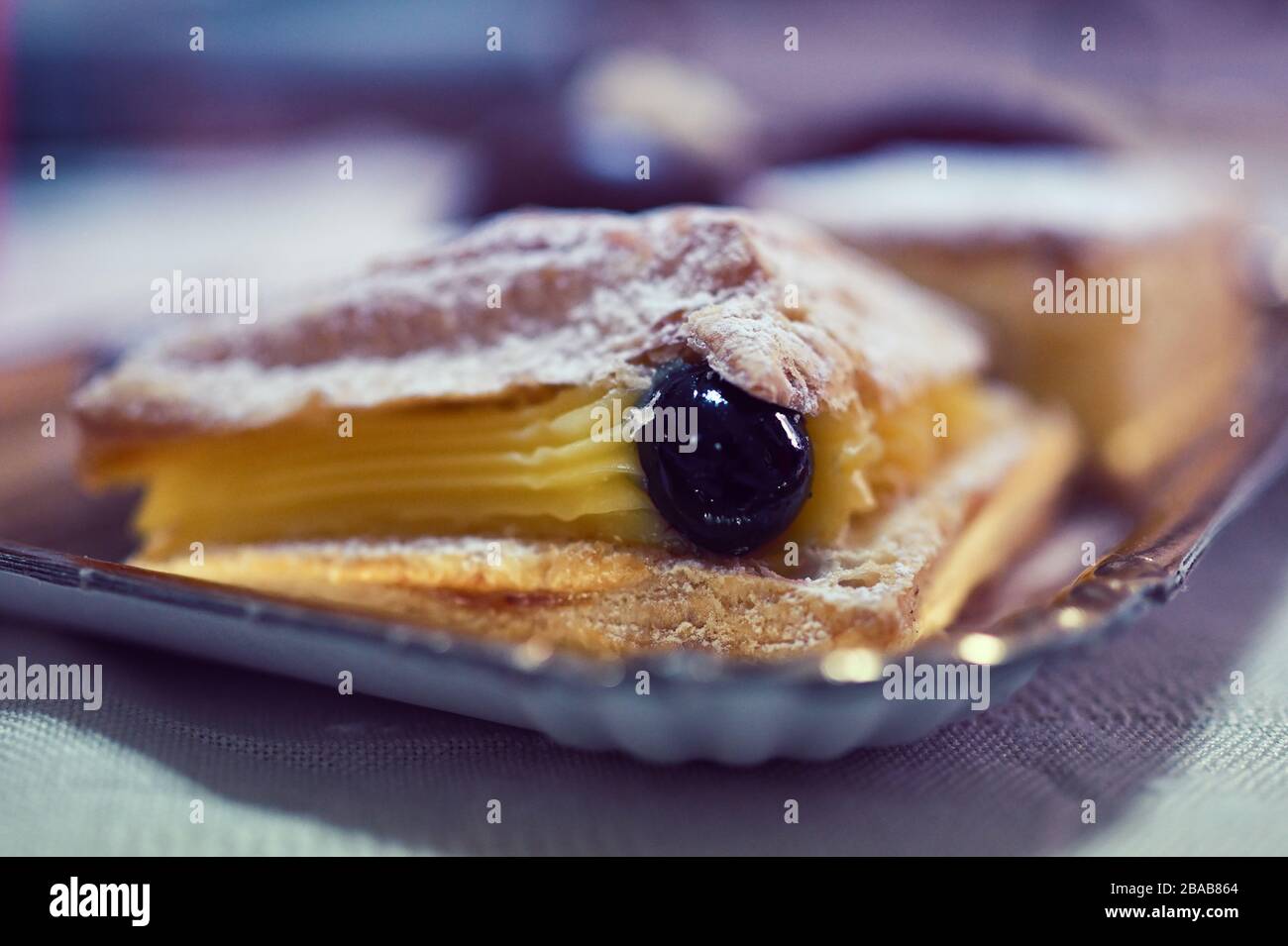 traditional Neapolitan sweets with fruit Stock Photo - Alamy