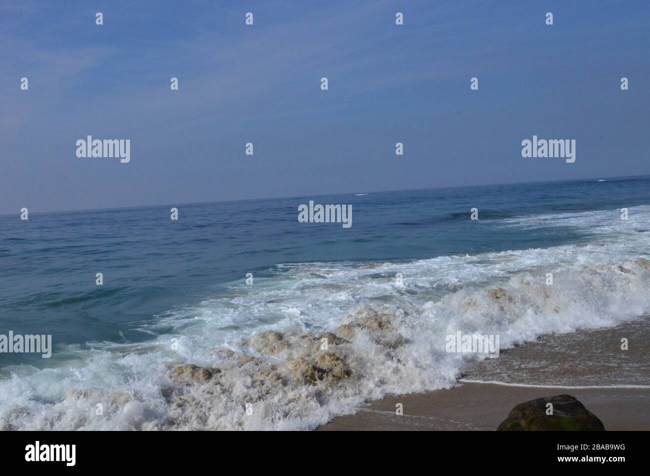 Laguna Nigel Pearl Beach Waves Ocean Beaches Surfside Stock Photo - Alamy