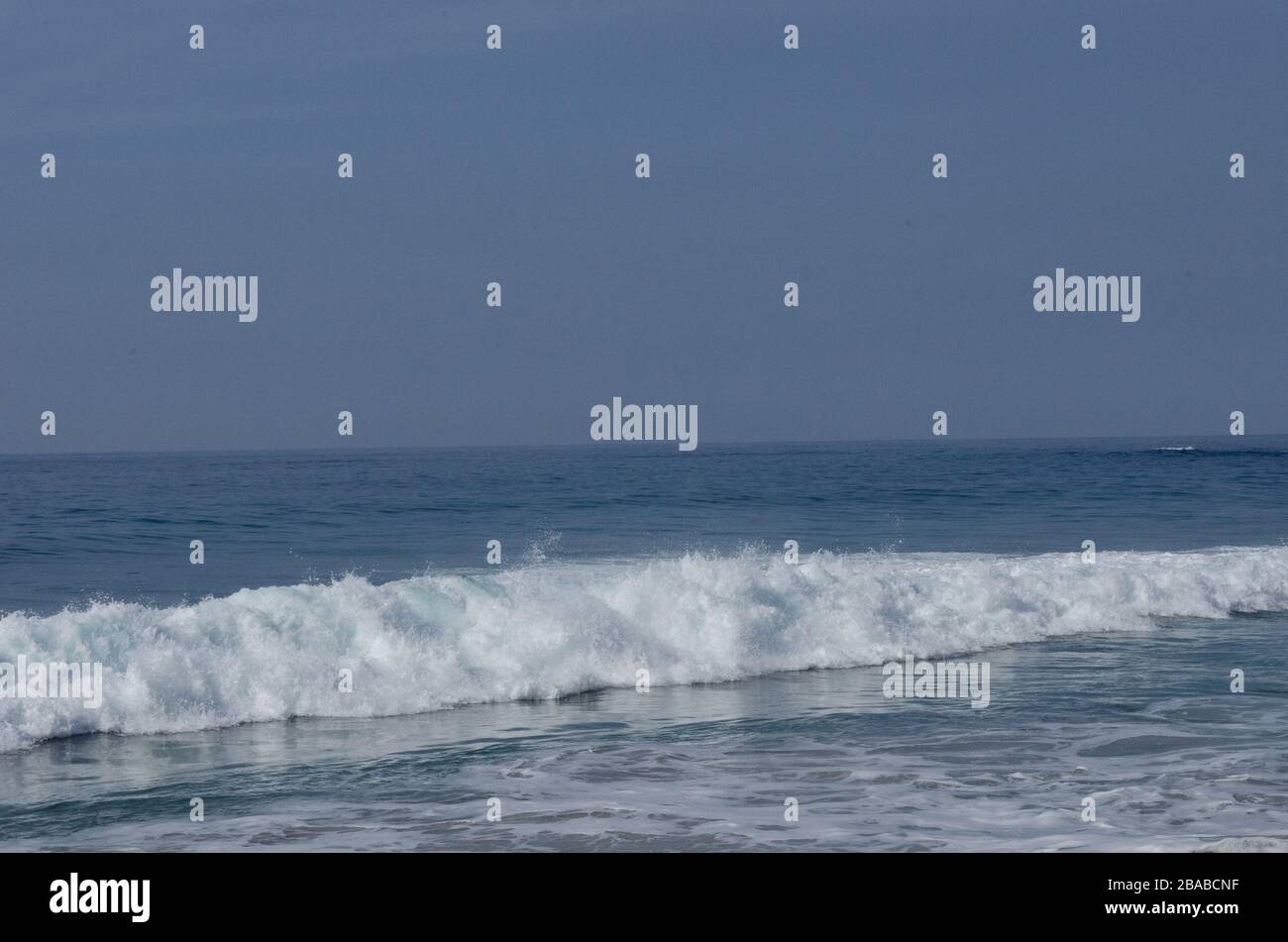 Laguna Nigel Pearl Beach Waves Ocean Beaches Surfside Stock Photo - Alamy