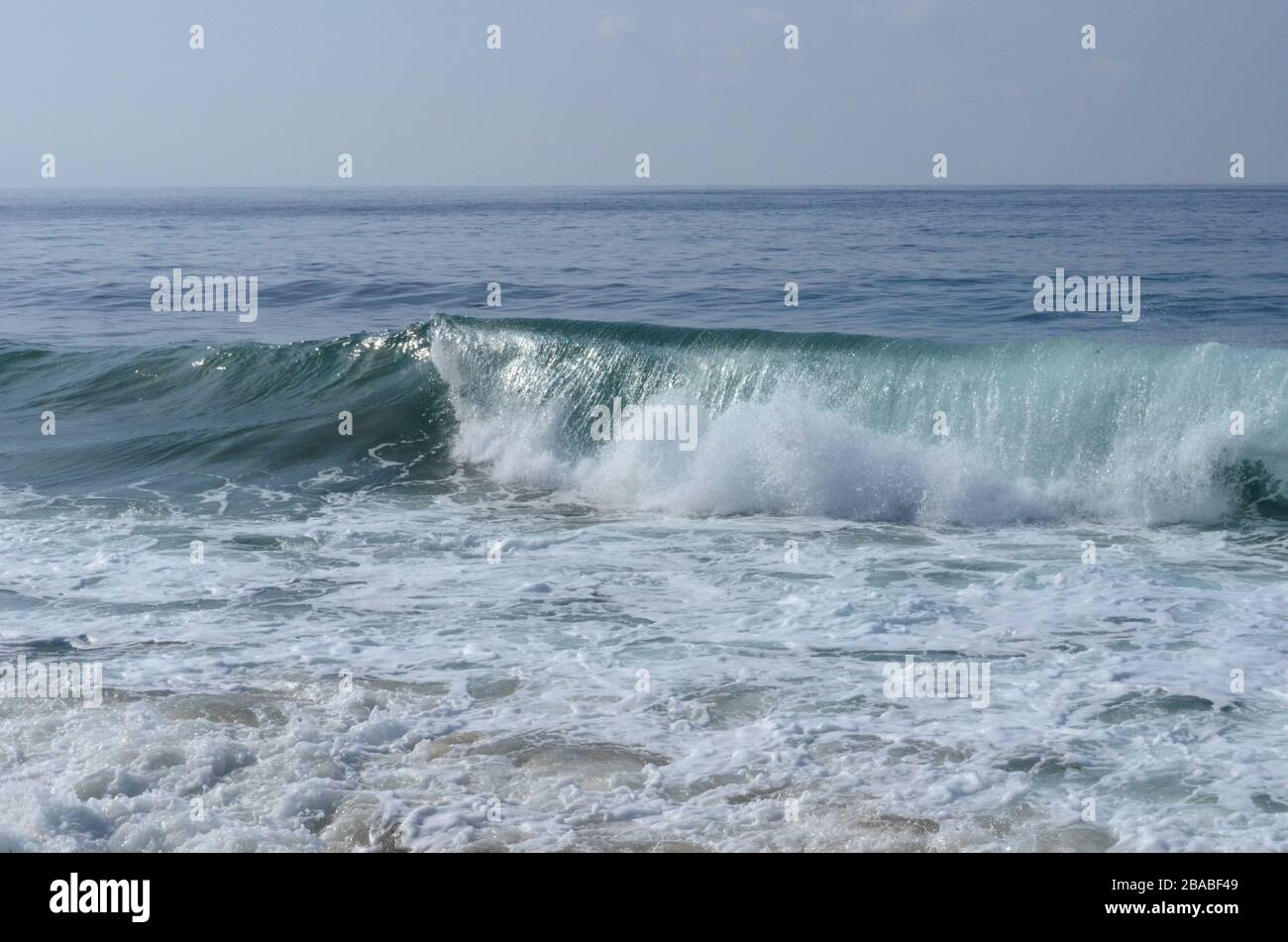 Laguna Nigel Pearl Beach Waves Ocean Beaches Surfside Stock Photo - Alamy
