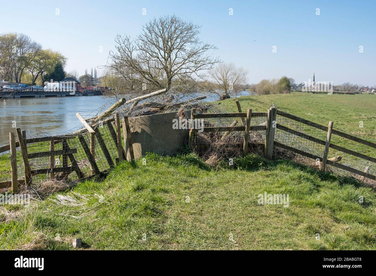 Footpath blocked hi-res stock photography and images - Alamy