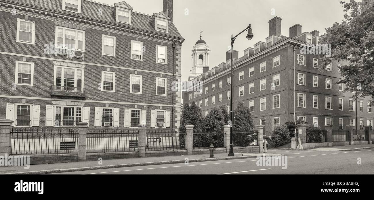 Harvard town hi-res stock photography and images - Alamy