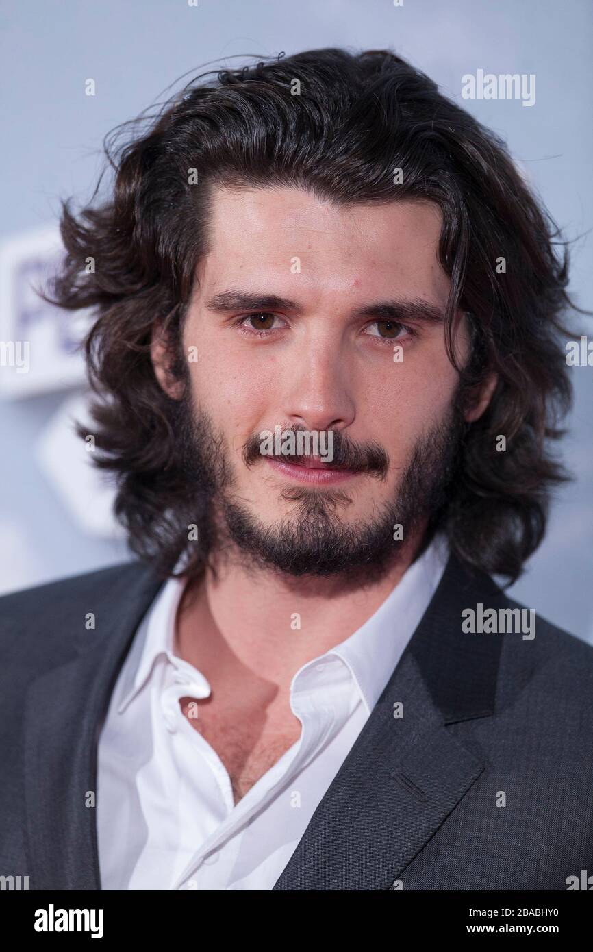 Actor Yon Gonzalez poses during `Perdiendo el Norte´ film premiere ...