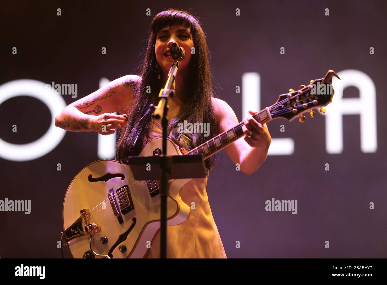 Mon laferte singer hi-res stock photography and images - Alamy