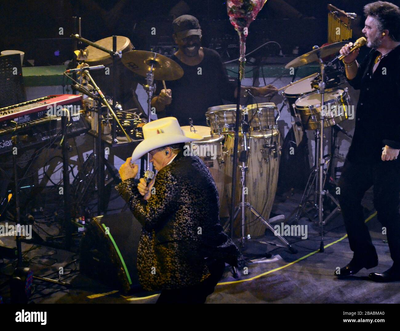 Emmanuel y Mijares en el palenque de la Expogan. Hermosillo Sonora a ...