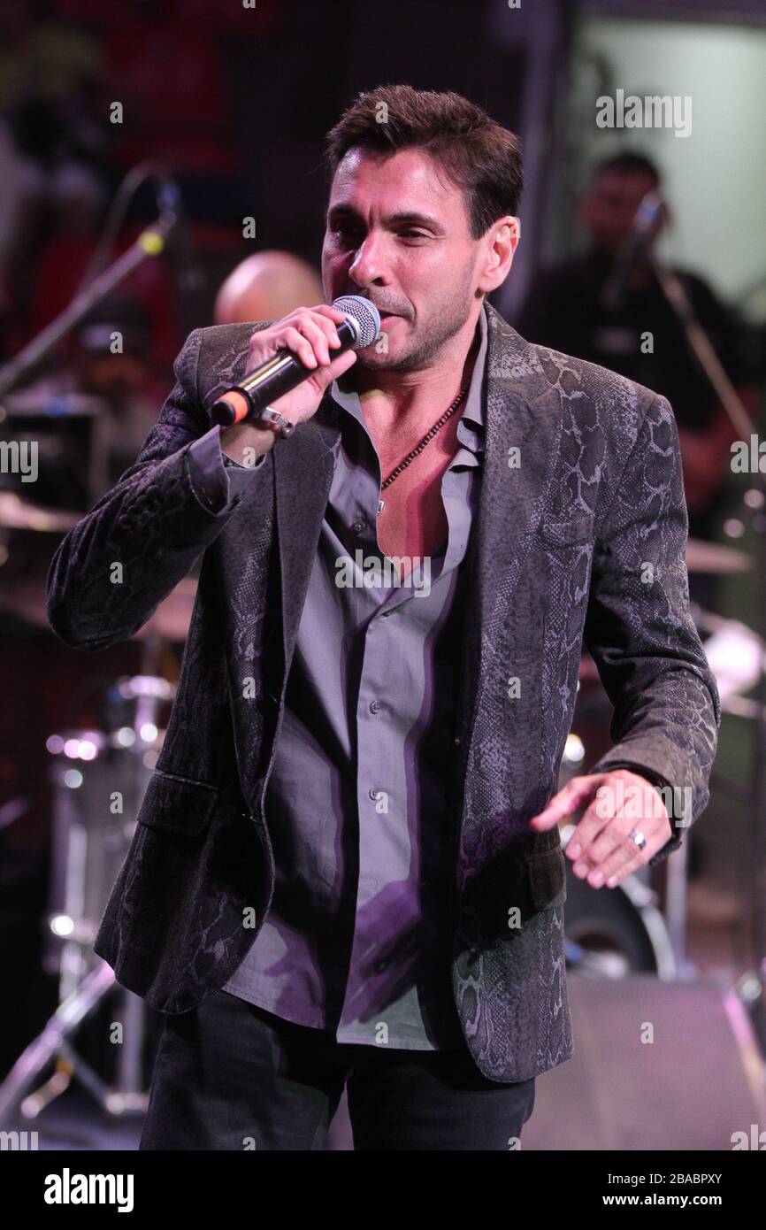 Benjamin durante su presentación en el Palenque de la Expogan, el 7 de ...