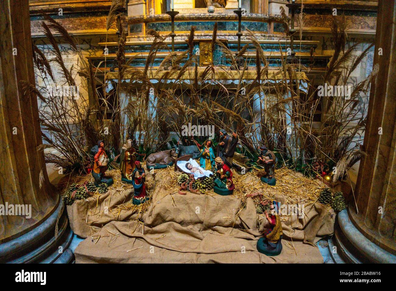 Interior details of ancient temple Pantheon in Rome, Italy. Pantheon ...
