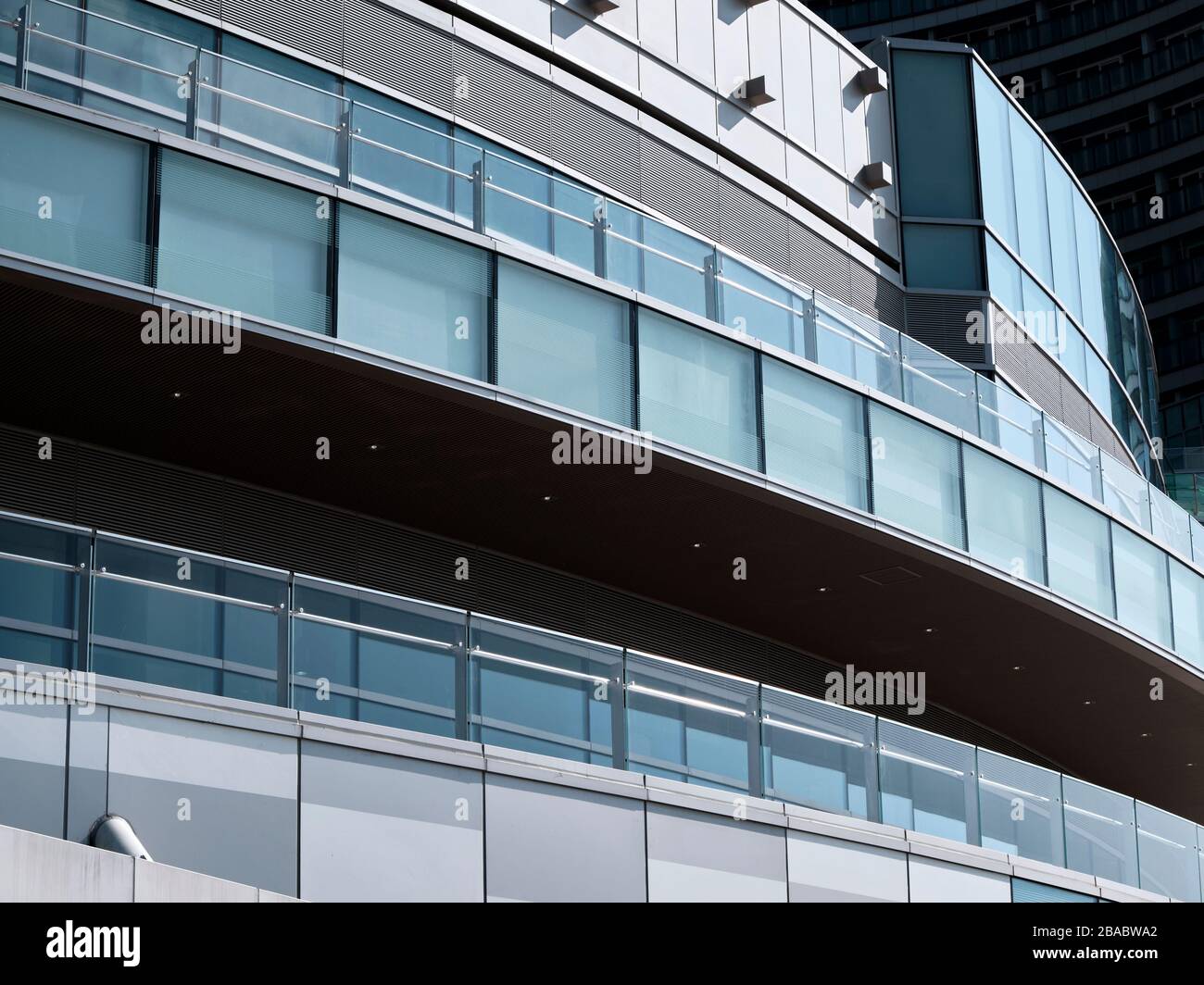 Close-up of a facade of a glass skyscraper in an urban center Stock ...