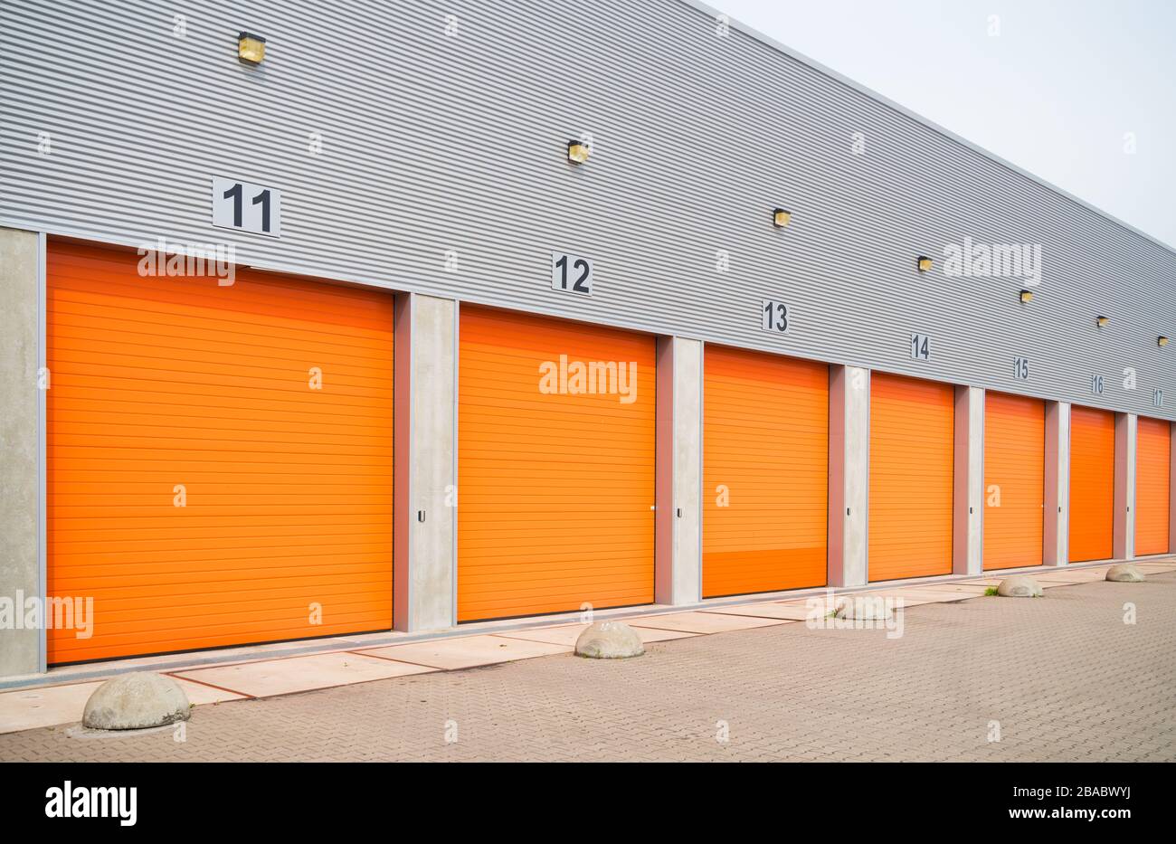 Roller doors hi-res stock photography and images - Alamy