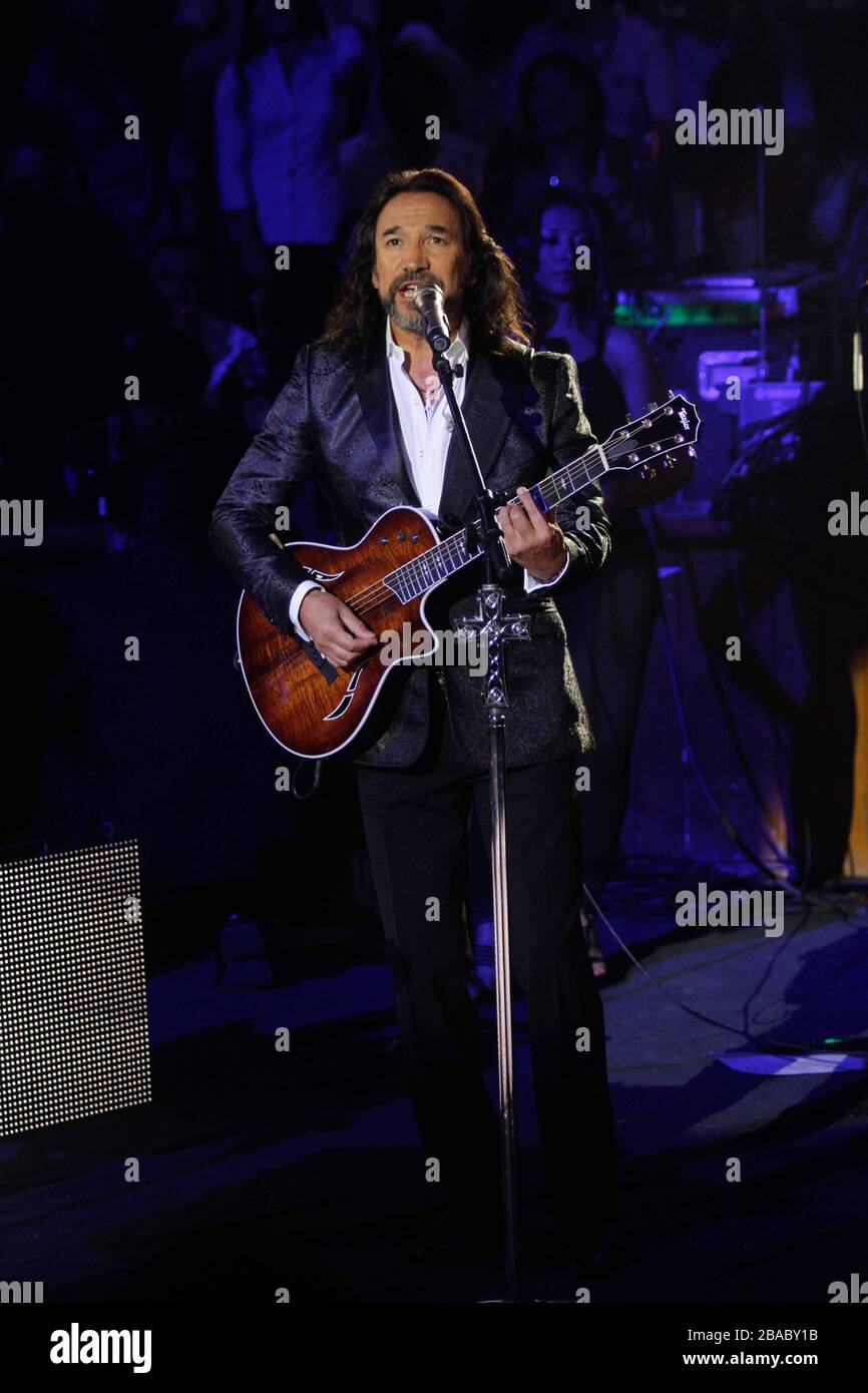 Marco Antonio Solis, el Buki , en el palenque de la Expogan2014 Stock ...