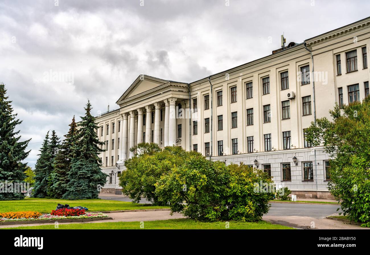 Pskov style architecture hi-res stock photography and images - Alamy