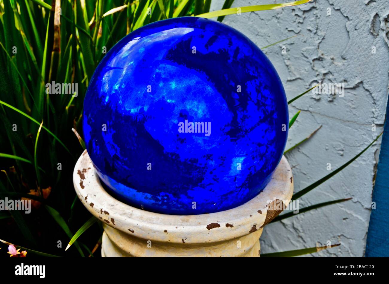 Blue orb hi-res stock photography and images - Alamy