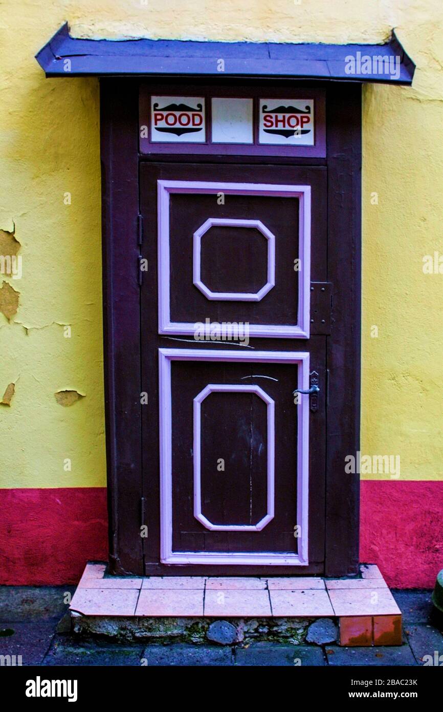 Pood shop hi-res stock photography and images - Alamy