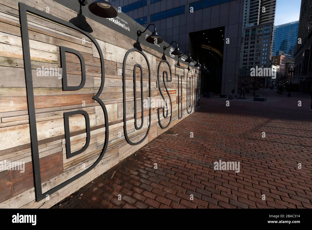 Empty boston streets hi-res stock photography and images - Alamy