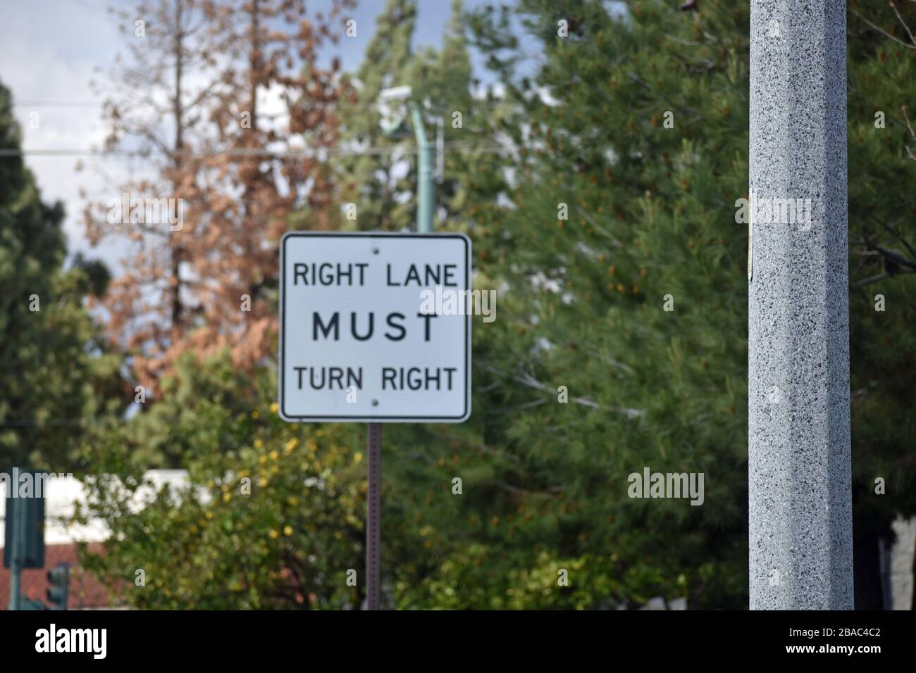 Right Lane Turn Sign Stock Photo - Alamy