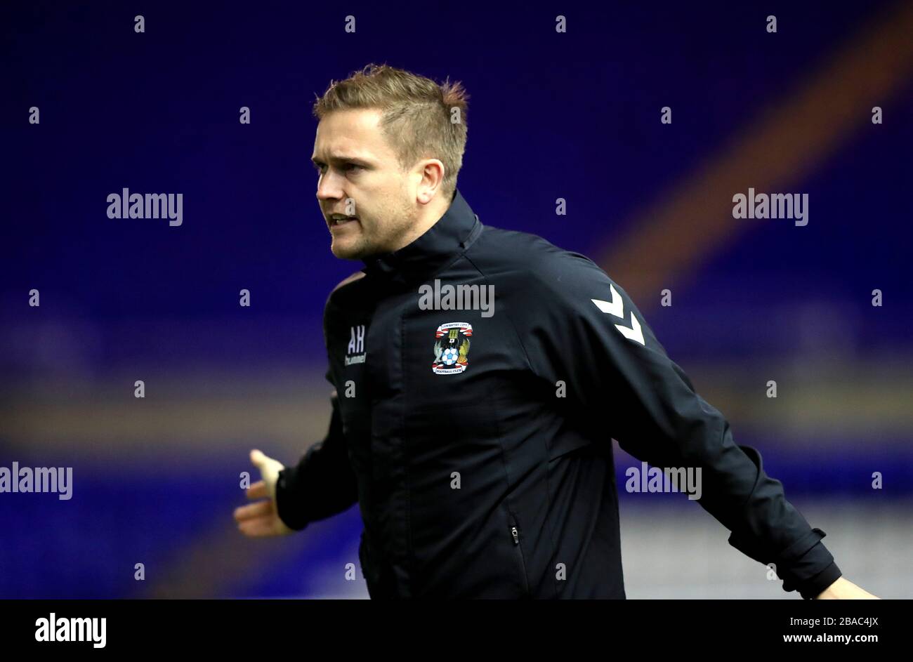 Football head sport science hi-res stock photography and images - Alamy
