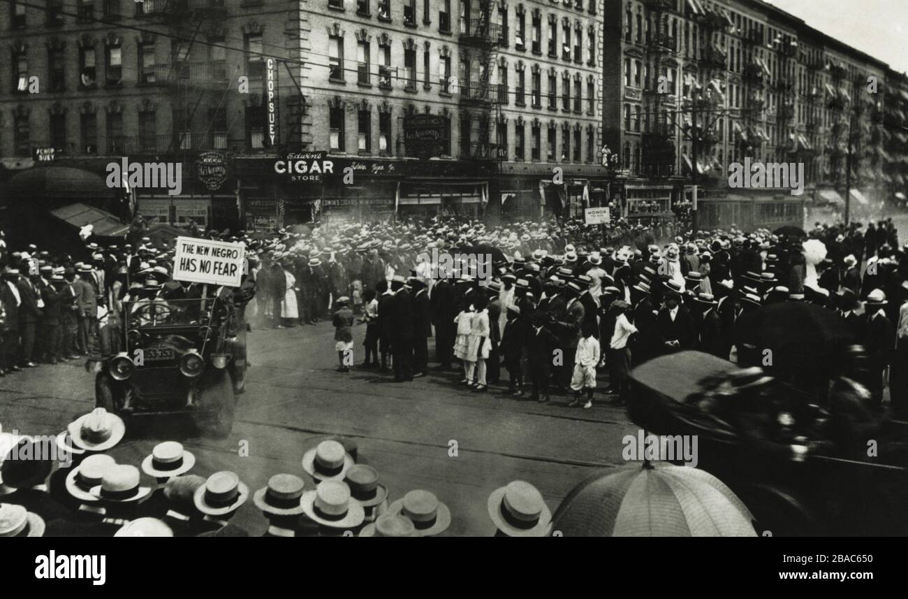 Universal Negro Improvement Association (UNIA) parade in Harlem, 1920 ...