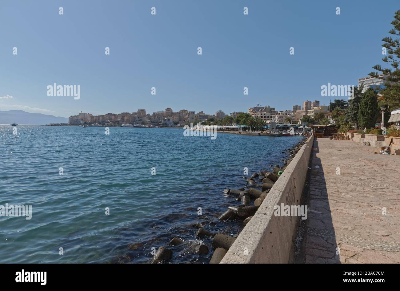 Panorama sarande kodrra coast hi-res stock photography and images - Alamy