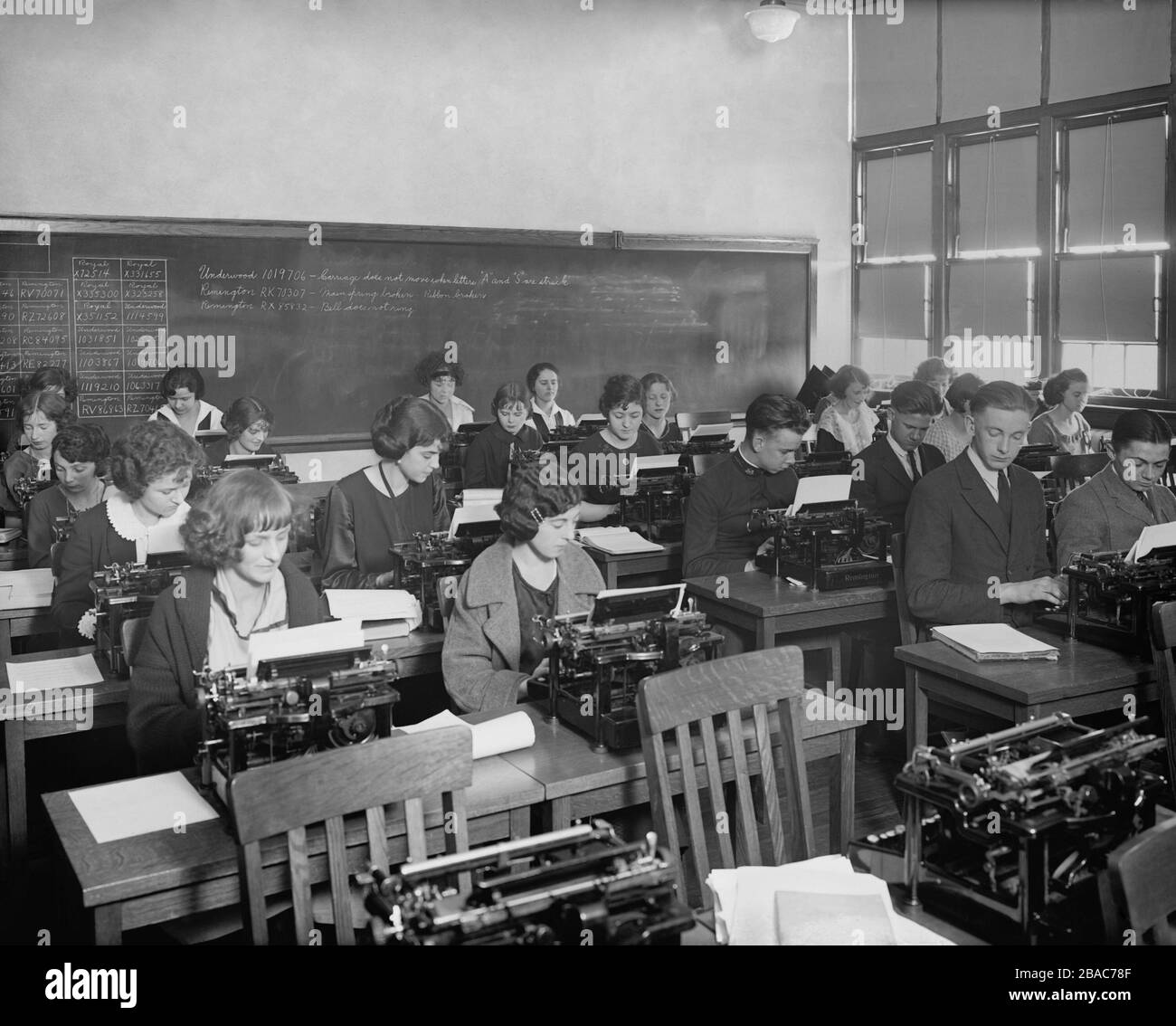 Male and female high school typing class in Washington, D.C., 1915-1920 ...