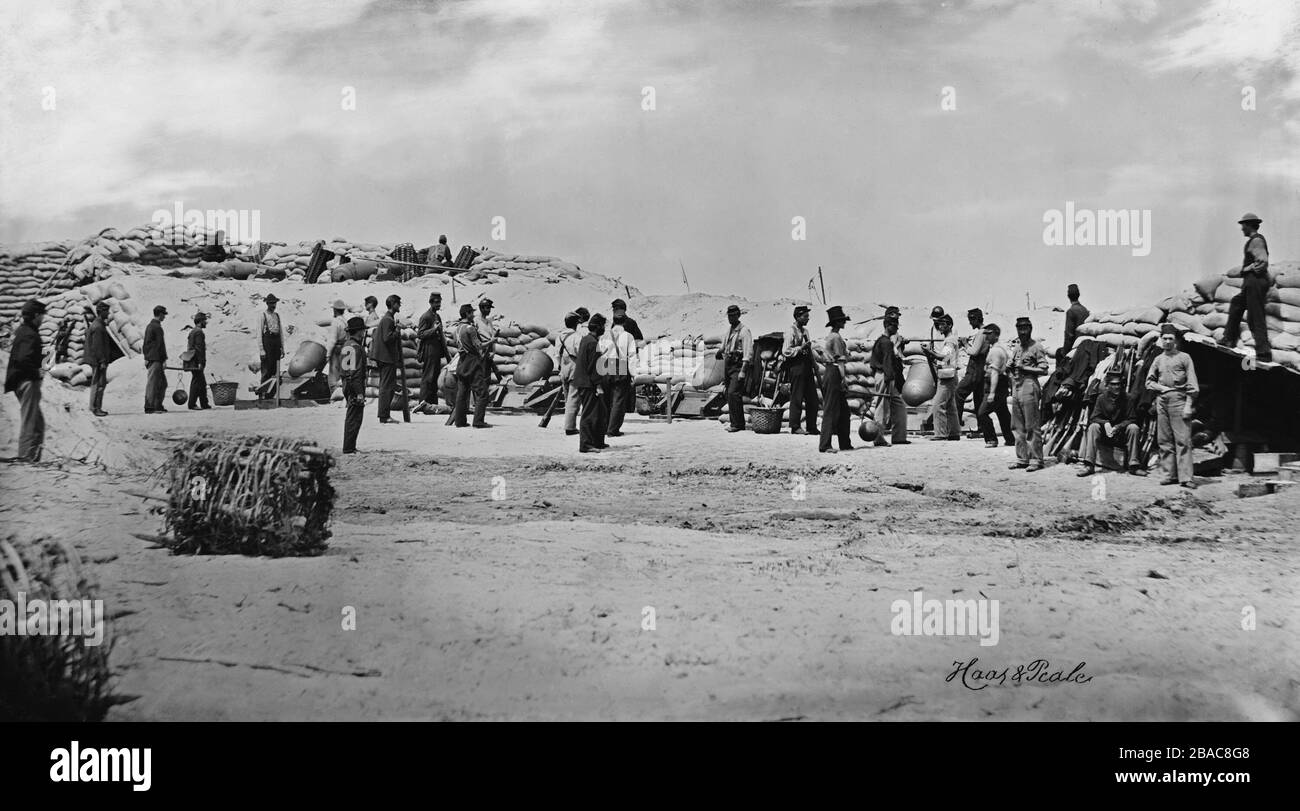 US Civil War. Siege of Charleston, 1863. Union Battery Reynolds firing ...