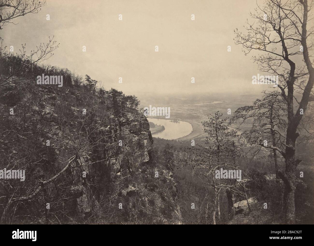 Chattanooga Valley from Lookout Mountain. This view with the winding ...