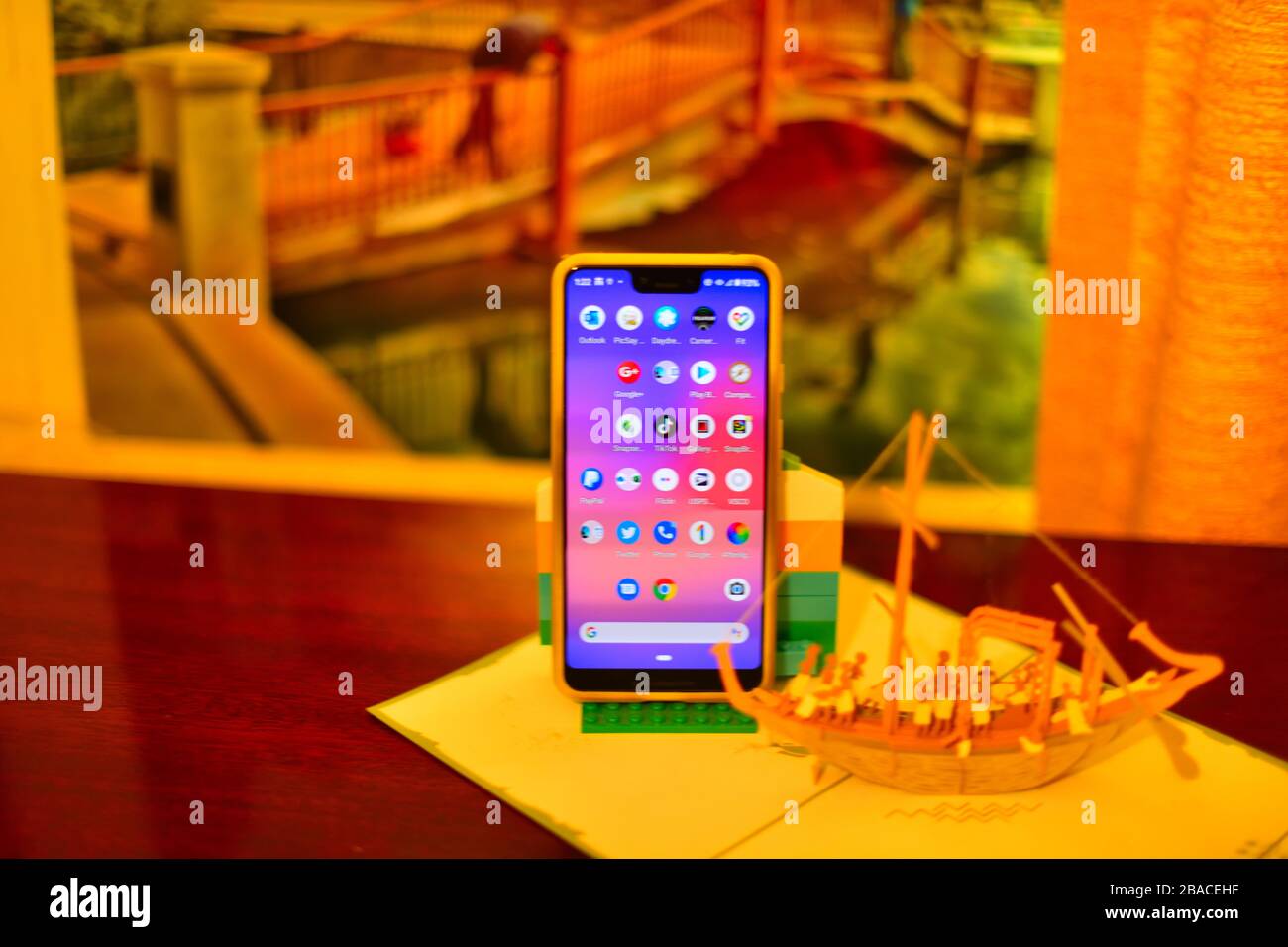 Stand ready hi-res stock photography and images - Alamy