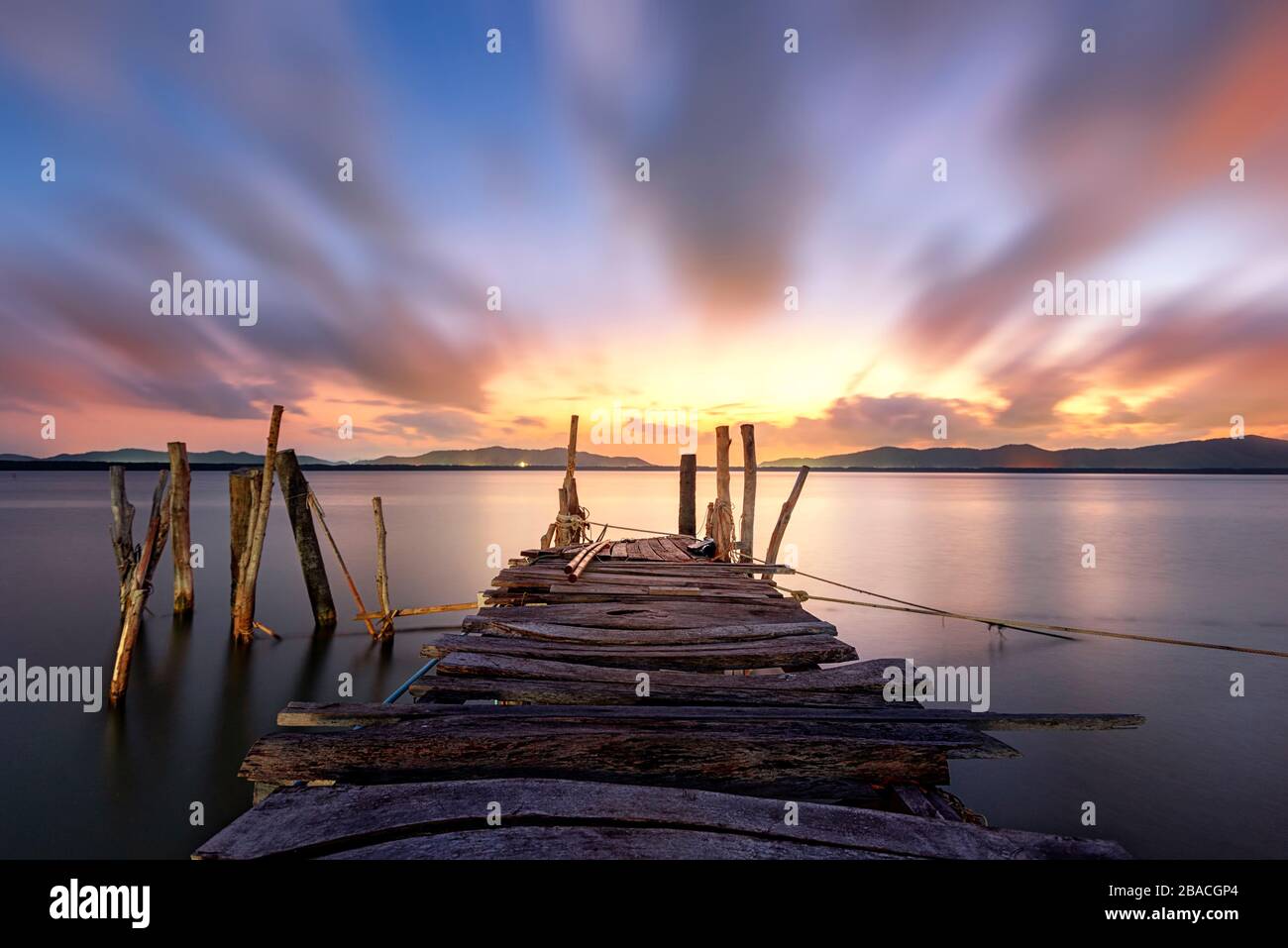 Bridge structure over lake sun hi-res stock photography and images - Alamy