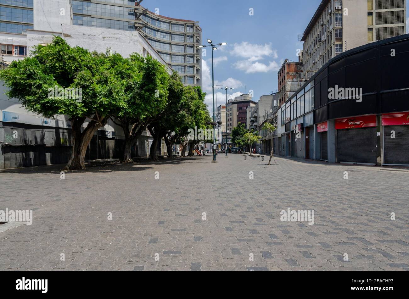 Empty streets in Caracas during high traffic hours are now normal, due ...