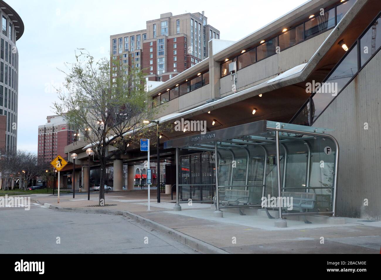 Virginia metro stations hi-res stock photography and images - Alamy