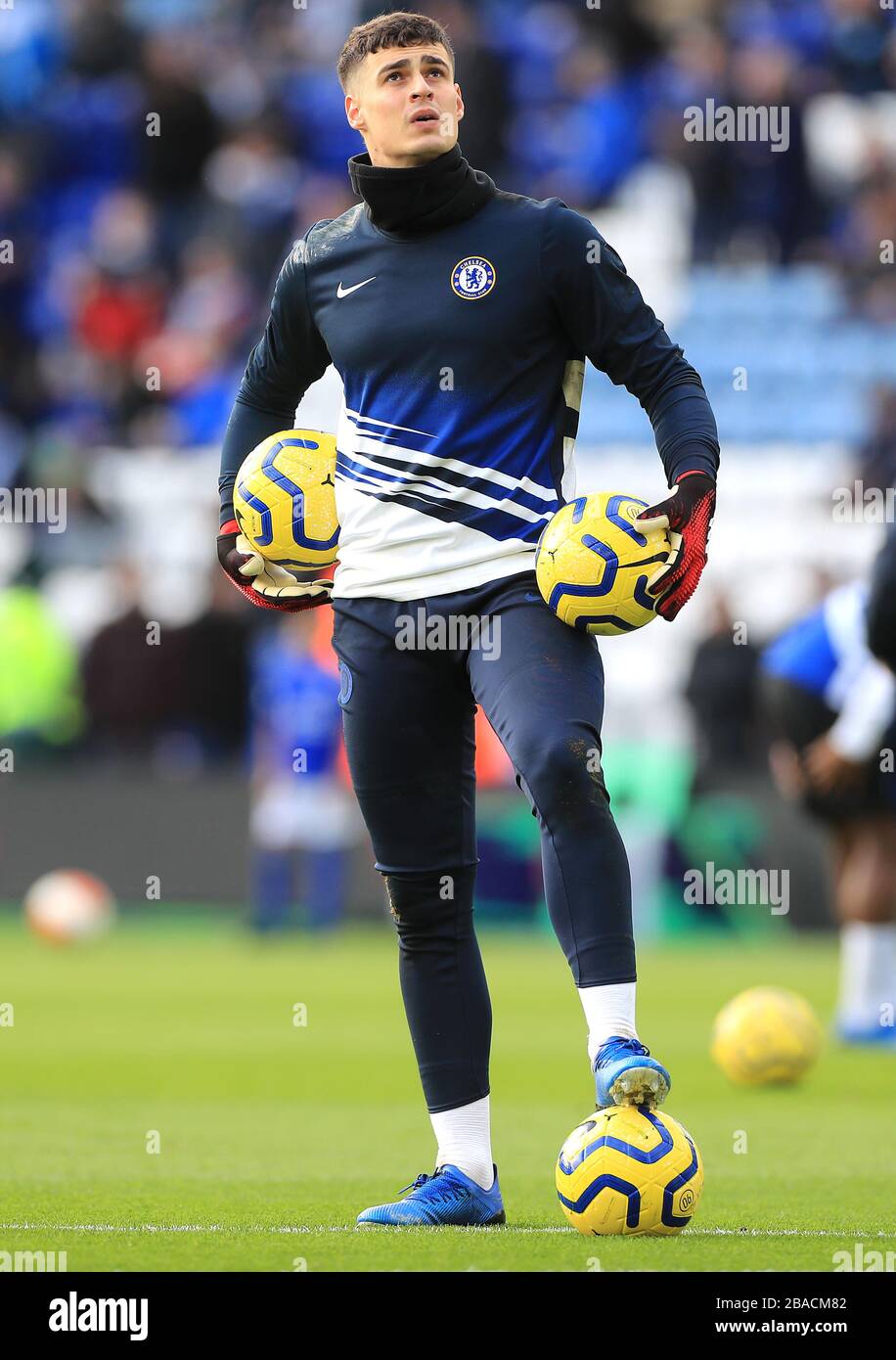 Chelsea goalkeeper Kepa Arrizabalaga warming up before the game Stock ...
