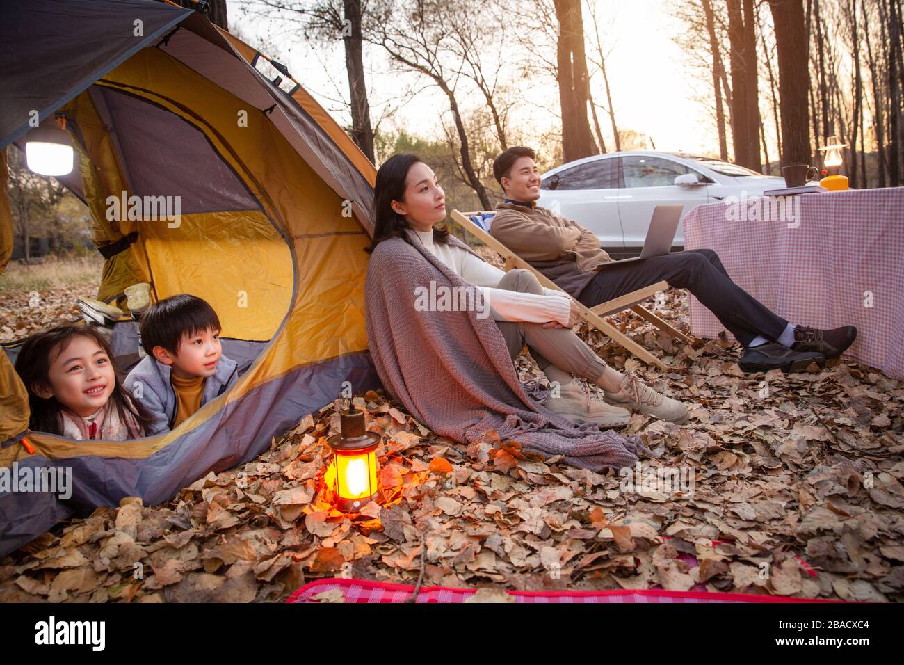 Happy family outdoor outing Stock Photo - Alamy