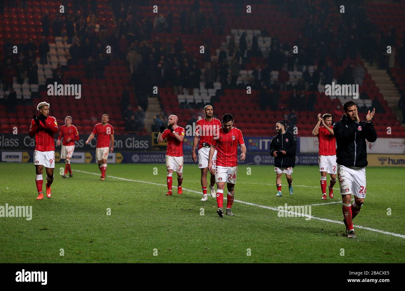 Charlton players hi-res stock photography and images - Alamy