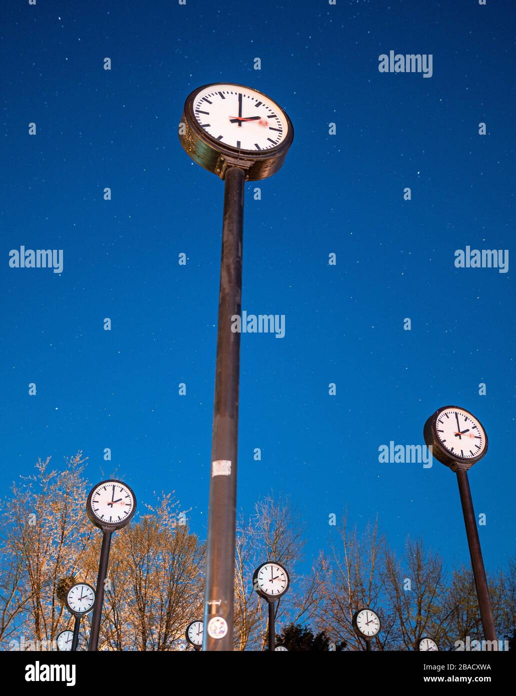 Duesseldorf, Germany. 26th Mar, 2020. The artwork "Zeitfeld" by Klaus ...