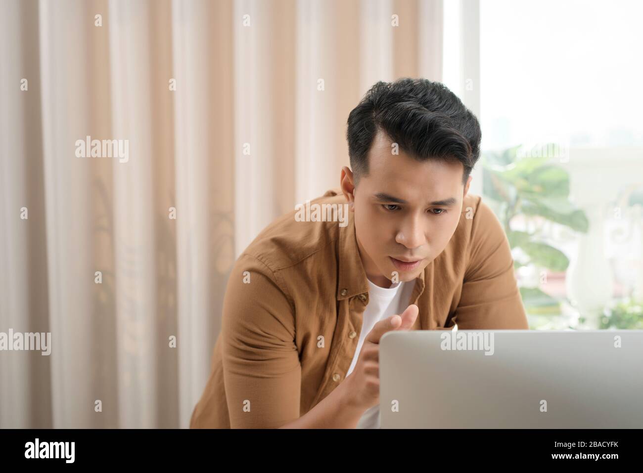 Young asian office man struggle with computer, Frustrated asian ...